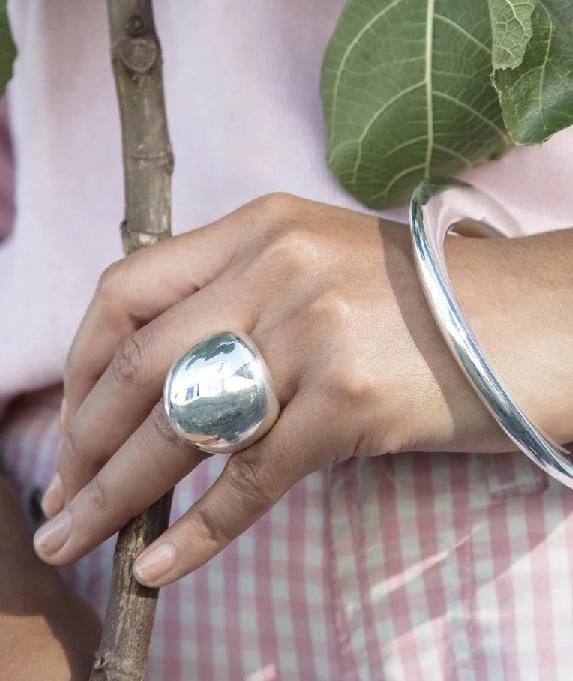 Handmade Chunky Silver Orb Ring – Pobjoy Diamonds